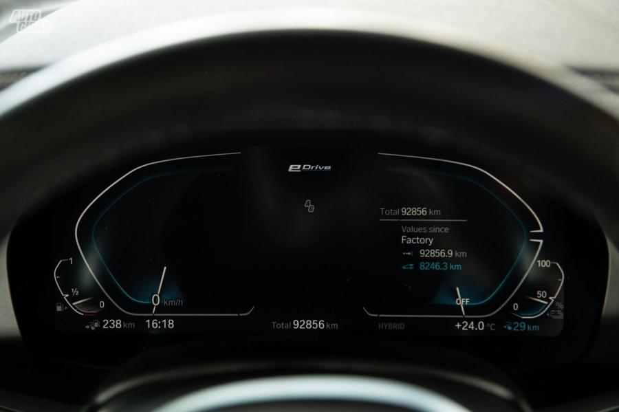 Pelēks BMW X5 2023 Kauņa, ar dzinēja tilpumu 3.00 L un nobraukumu 93 tūkst. km par 54771 €, foto 16 vietnē AUTOMOTO.COM.LV