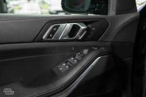 Pelēks BMW X5 2023 Kauņa, ar dzinēja tilpumu 3.00 L un nobraukumu 93 tūkst. km par 54771 €, foto 21 vietnē AUTOMOTO.COM.LV