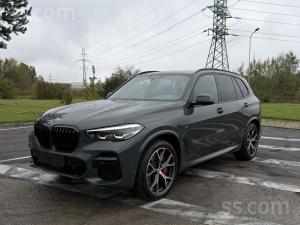Pelēks BMW X5 2023 Rīga, ar dzinēja tilpumu 4.40 L un nobraukumu 220 tūkst. km par 36000 €, foto 4 vietnē AUTOMOTO.COM.LV