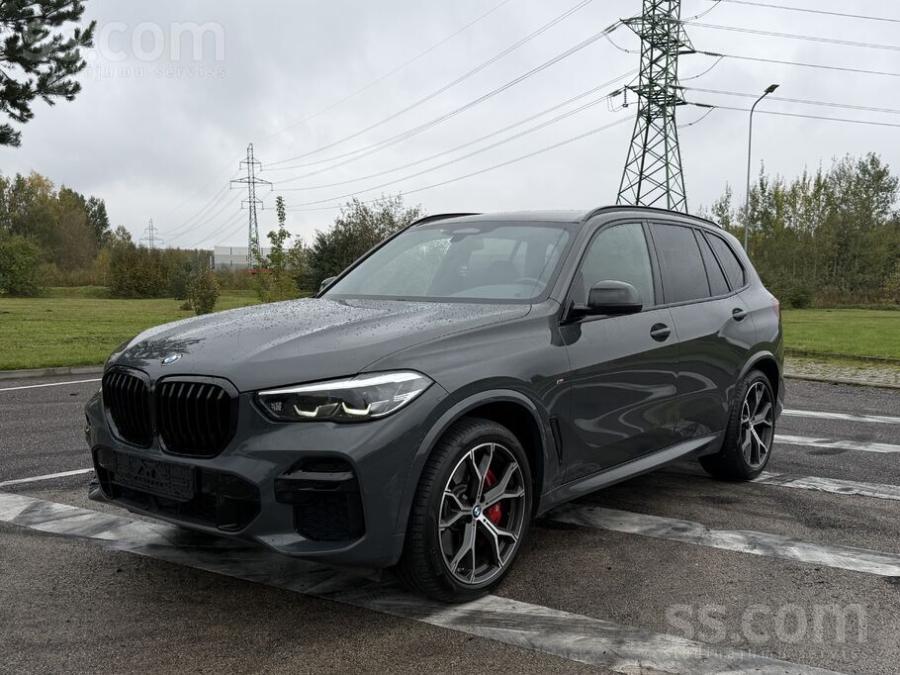 Pelēks BMW X5 2023 Rīga, ar dzinēja tilpumu 4.40 L un nobraukumu 220 tūkst. km par 36000 €, foto 4 vietnē AUTOMOTO.COM.LV