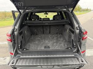 Pelēks BMW X5 2023 Rīga, ar dzinēja tilpumu 4.40 L un nobraukumu 220 tūkst. km par 36000 €, foto 8 vietnē AUTOMOTO.COM.LV