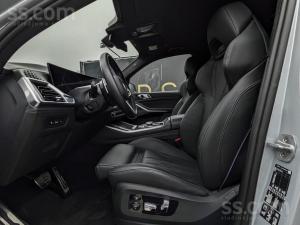 Grey BMW X5 2024 in Tukums, with an engine capacity of 3.00 L and mileage of 12 thousand km for 88500 €, photo 6 on AUTOMOTO.COM.LV