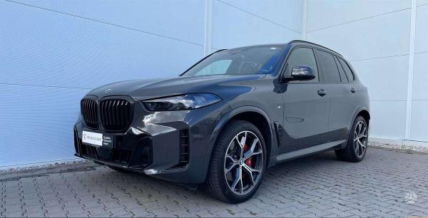 Grey BMW X5 2024 in Vilnius, with an engine capacity of 2.99 L and mileage of 38 thousand km for 87300 €, photo 1 on AUTOMOTO.COM.LV