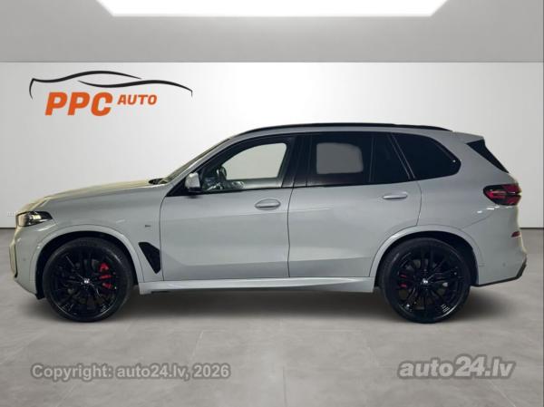 Grey BMW X5 2024 in Tallinn, with an engine capacity of 3.00 L and mileage of 71 thousand km for 87900 €, photo 2 on AUTOMOTO.COM.LV