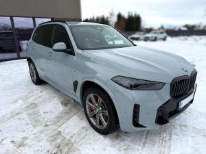 Pelēks BMW X5 2024 Kauņa, ar dzinēja tilpumu 3.00 L un nobraukumu 35 tūkst. km par 84200 €, foto 2 vietnē AUTOMOTO.COM.LV