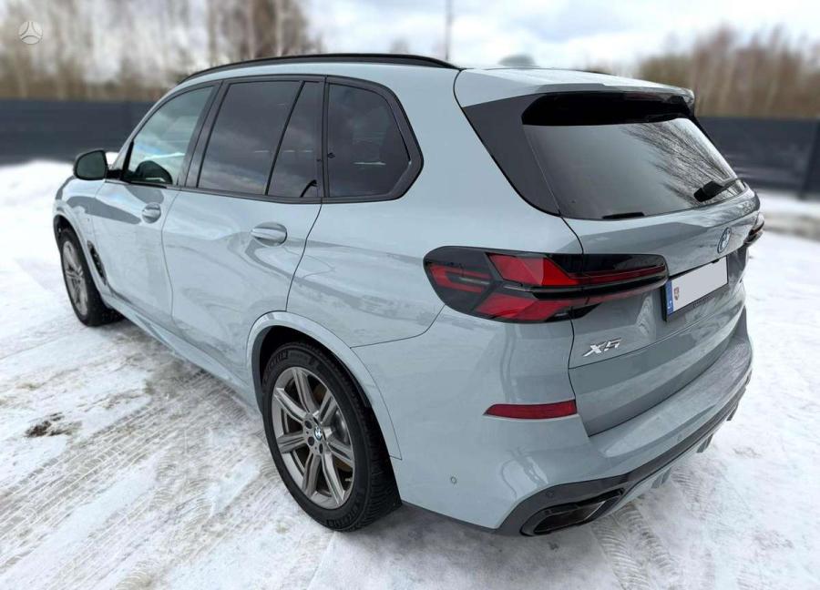 Pelēks BMW X5 2024 Kauņa, ar dzinēja tilpumu 3.00 L un nobraukumu 35 tūkst. km par 84200 €, foto 6 vietnē AUTOMOTO.COM.LV