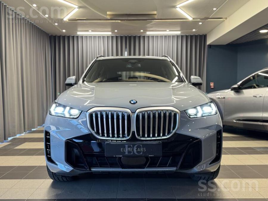 Pelēks BMW X5 2024 Rīga, ar dzinēja tilpumu 3.00 L un nobraukumu 41 tūkst. km par 65990 €, foto 4 vietnē AUTOMOTO.COM.LV