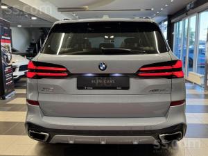 Pelēks BMW X5 2024 Rīga, ar dzinēja tilpumu 3.00 L un nobraukumu 41 tūkst. km par 65990 €, foto 5 vietnē AUTOMOTO.COM.LV
