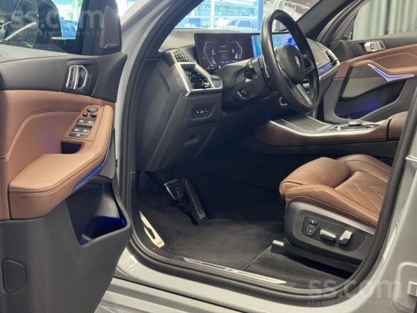 Pelēks BMW X5 2024 Rīga, ar dzinēja tilpumu 3.00 L un nobraukumu 41 tūkst. km par 65990 €, foto 8 vietnē AUTOMOTO.COM.LV