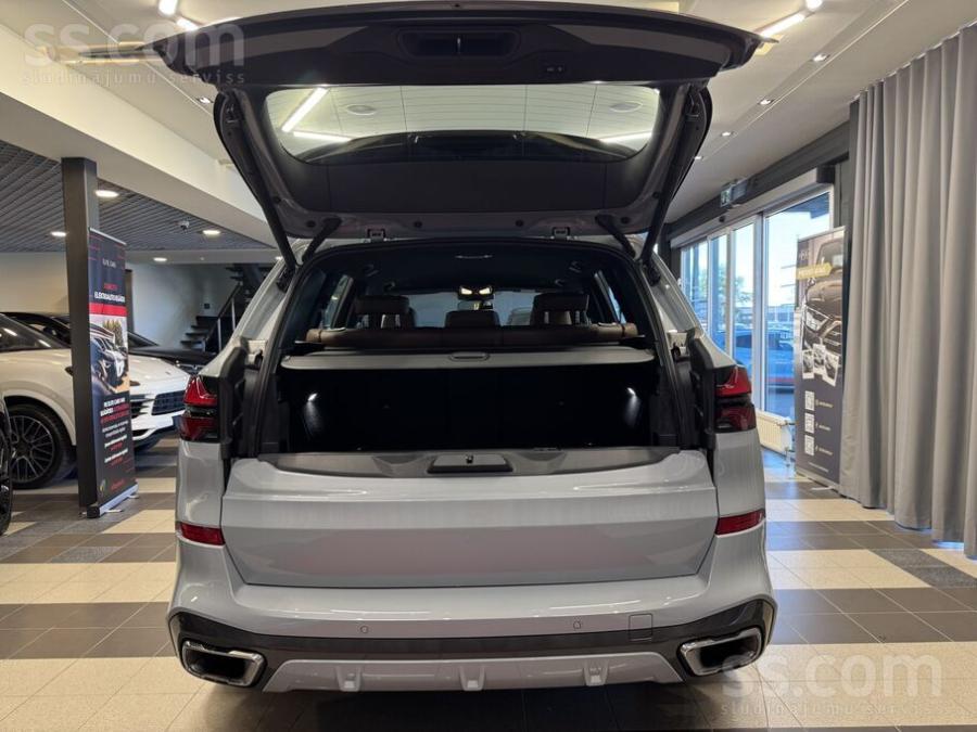 Pelēks BMW X5 2024 Rīga, ar dzinēja tilpumu 3.00 L un nobraukumu 41 tūkst. km par 65990 €, foto 35 vietnē AUTOMOTO.COM.LV