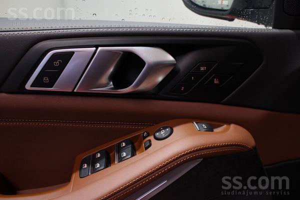 Pelēks BMW X5 2024 Rīga, ar dzinēja tilpumu 3.00 L un nobraukumu 22 tūkst. km par 75900 €, foto 9 vietnē AUTOMOTO.COM.LV