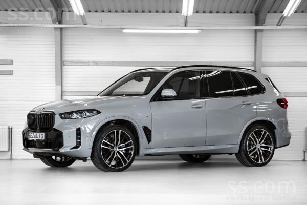 Grey BMW X5 2025 in Tukums, with an engine capacity of 3.00 L and mileage of 0 thousand km for 79990 €, photo 6 on AUTOMOTO.COM.LV