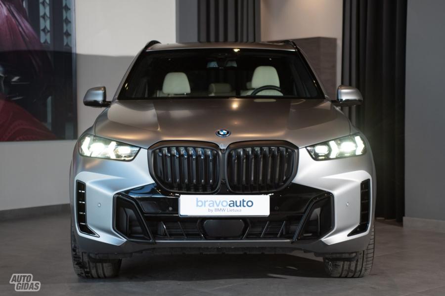 Pelēks BMW X5 2025 Kauņa, ar dzinēja tilpumu 3.00 L un nobraukumu 18 tūkst. km par 95774 €, foto 2 vietnē AUTOMOTO.COM.LV
