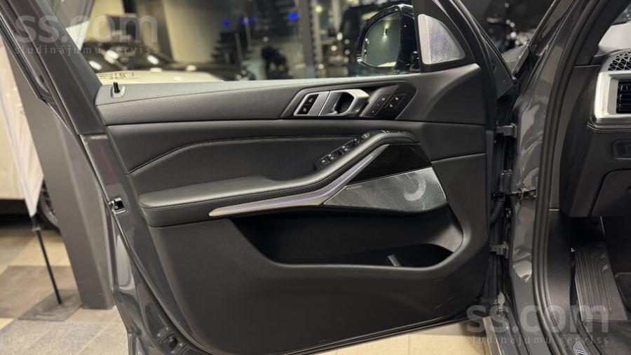 Pelēks BMW X5 2025 Rīga, ar dzinēja tilpumu 3.00 L un nobraukumu 13 tūkst. km par 98500 €, foto 19 vietnē AUTOMOTO.COM.LV
