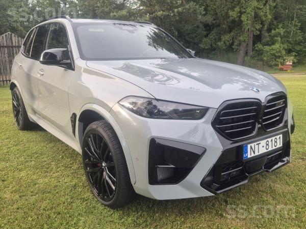Grey BMW X5 2025 in Riga, with an engine capacity of 4.40 L and mileage of 10 thousand km for 91500 €, photo 5 on AUTOMOTO.COM.LV
