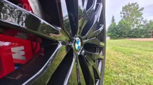 Grey BMW X5 2025 in Riga, with an engine capacity of 4.40 L and mileage of 10 thousand km for 91500 €, photo 16 on AUTOMOTO.COM.LV