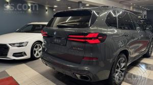 Pelēks BMW X5 2025 Rīga, ar dzinēja tilpumu 3.00 L un nobraukumu 13 tūkst. km par 95900 €, foto 8 vietnē AUTOMOTO.COM.LV