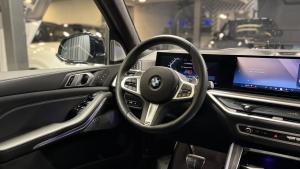 Grey BMW X5 2025 in Riga, with an engine capacity of 3.00 L and mileage of 13 thousand km for 95900 €, photo 17 on AUTOMOTO.COM.LV