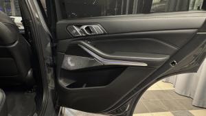 Grey BMW X5 2025 in Riga, with an engine capacity of 3.00 L and mileage of 13 thousand km for 95900 €, photo 18 on AUTOMOTO.COM.LV