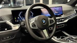 Grey BMW X5 2025 in Riga, with an engine capacity of 3.00 L and mileage of 13 thousand km for 95900 €, photo 23 on AUTOMOTO.COM.LV