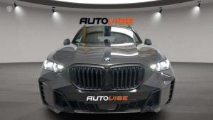 Grey BMW X5 2025 in Vilnius, with an engine capacity of 2.99 L and mileage of 74 thousand km for 77777 €, photo 6 on AUTOMOTO.COM.LV