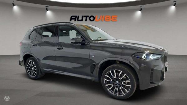 Grey BMW X5 2025 in Vilnius, with an engine capacity of 2.99 L and mileage of 74 thousand km for 77777 €, photo 6 on AUTOMOTO.COM.LV