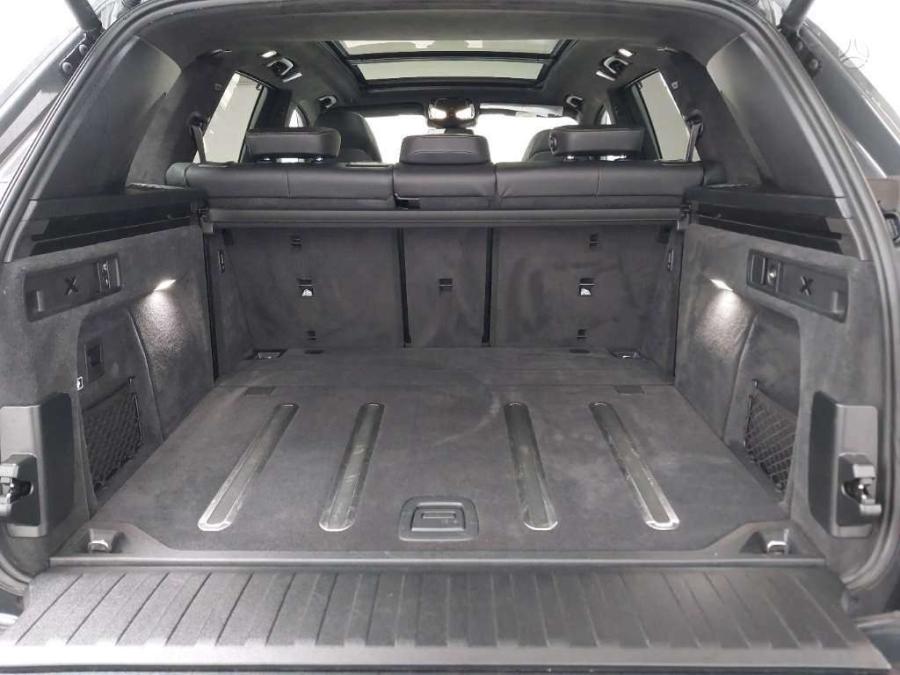 Grey BMW X5 2025 in Vilnius, with an engine capacity of 2.99 L and mileage of 74 thousand km for 77777 €, photo 27 on AUTOMOTO.COM.LV