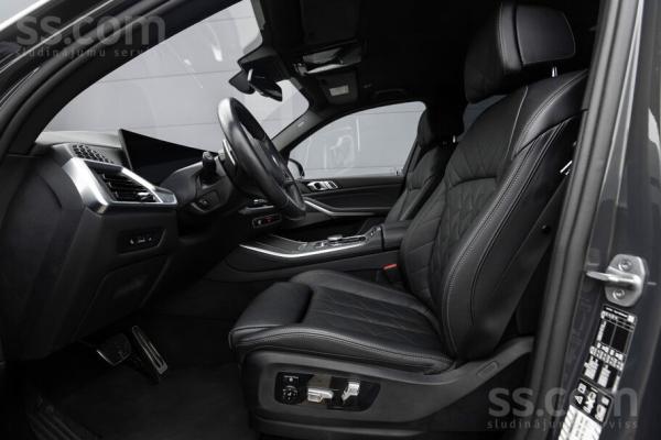 Grey BMW X5 2025 in Riga, with an engine capacity of 3.00 L and mileage of 40 thousand km for 77300 €, photo 7 on AUTOMOTO.COM.LV