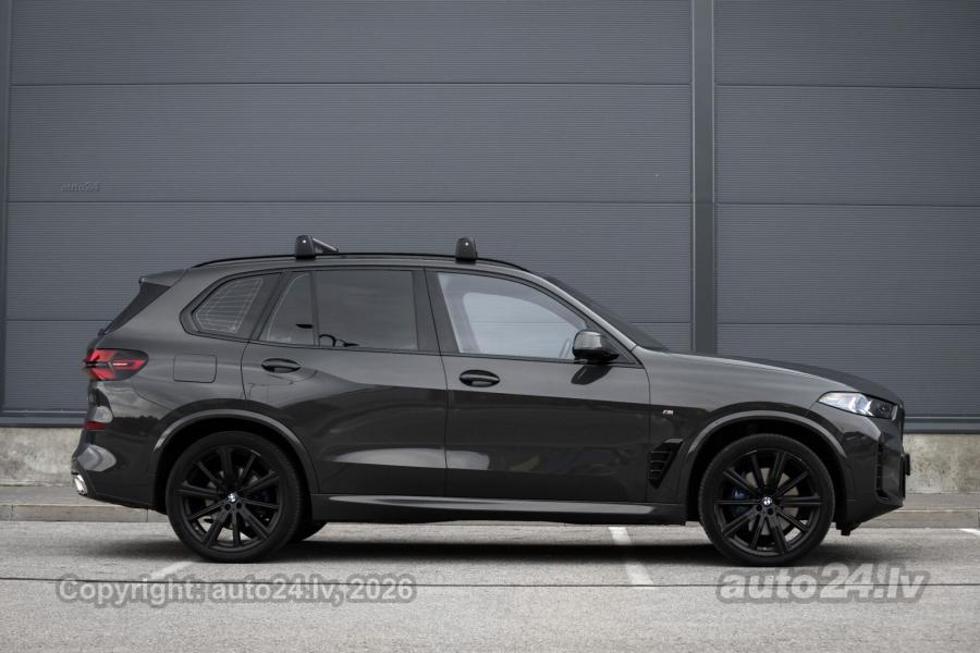 Pelēks BMW X5 2025 Rīga, ar dzinēja tilpumu 3.00 L un nobraukumu 40 tūkst. km par 77300 €, foto 4 vietnē AUTOMOTO.COM.LV