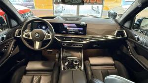 Pelēks BMW X5 2025 Viļņa, ar dzinēja tilpumu 3.00 L un nobraukumu 75 tūkst. km par 78888 €, foto 13 vietnē AUTOMOTO.COM.LV