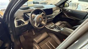 Pelēks BMW X5 2025 Viļņa, ar dzinēja tilpumu 3.00 L un nobraukumu 75 tūkst. km par 78888 €, foto 40 vietnē AUTOMOTO.COM.LV
