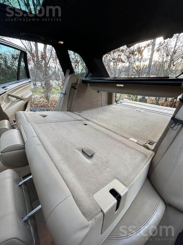 Grey BMW X5 2009 in Riga, with an engine capacity of 2.90 L and mileage of 402 thousand km for 7200 €, photo 10 on AUTOMOTO.COM.LV
