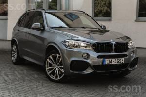 Pelēks BMW X5 2017 Ogre, ar dzinēja tilpumu 2.00 L un nobraukumu 194 tūkst. km par 22500 €, foto  vietnē AUTOMOTO.COM.LV