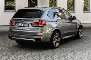 Pelēks BMW X5 2017 Ogre, ar dzinēja tilpumu 2.00 L un nobraukumu 194 tūkst. km par 22500 €, foto 4 vietnē AUTOMOTO.COM.LV