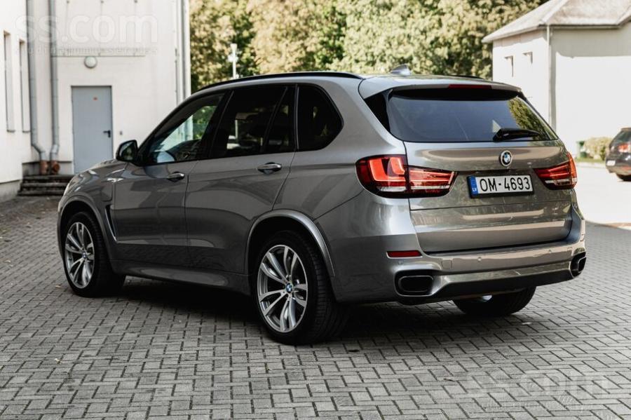 Pelēks BMW X5 2017 Ogre, ar dzinēja tilpumu 2.00 L un nobraukumu 194 tūkst. km par 22500 €, foto 5 vietnē AUTOMOTO.COM.LV