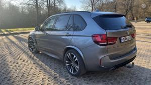 Grey BMW X5 2014 in Vilnius, with an engine capacity of 3.00 L and mileage of 222 thousand km for 19900 €, photo 2 on AUTOMOTO.COM.LV
