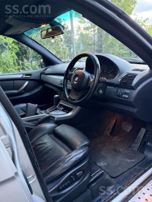 Grey BMW X5 2005 in Jelgava, with an engine capacity of 3.00 L and mileage of 250 thousand km for 2400 €, photo 5 on AUTOMOTO.COM.LV