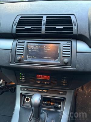 Grey BMW X5 2005 in Jelgava, with an engine capacity of 3.00 L and mileage of 250 thousand km for 2400 €, photo 6 on AUTOMOTO.COM.LV