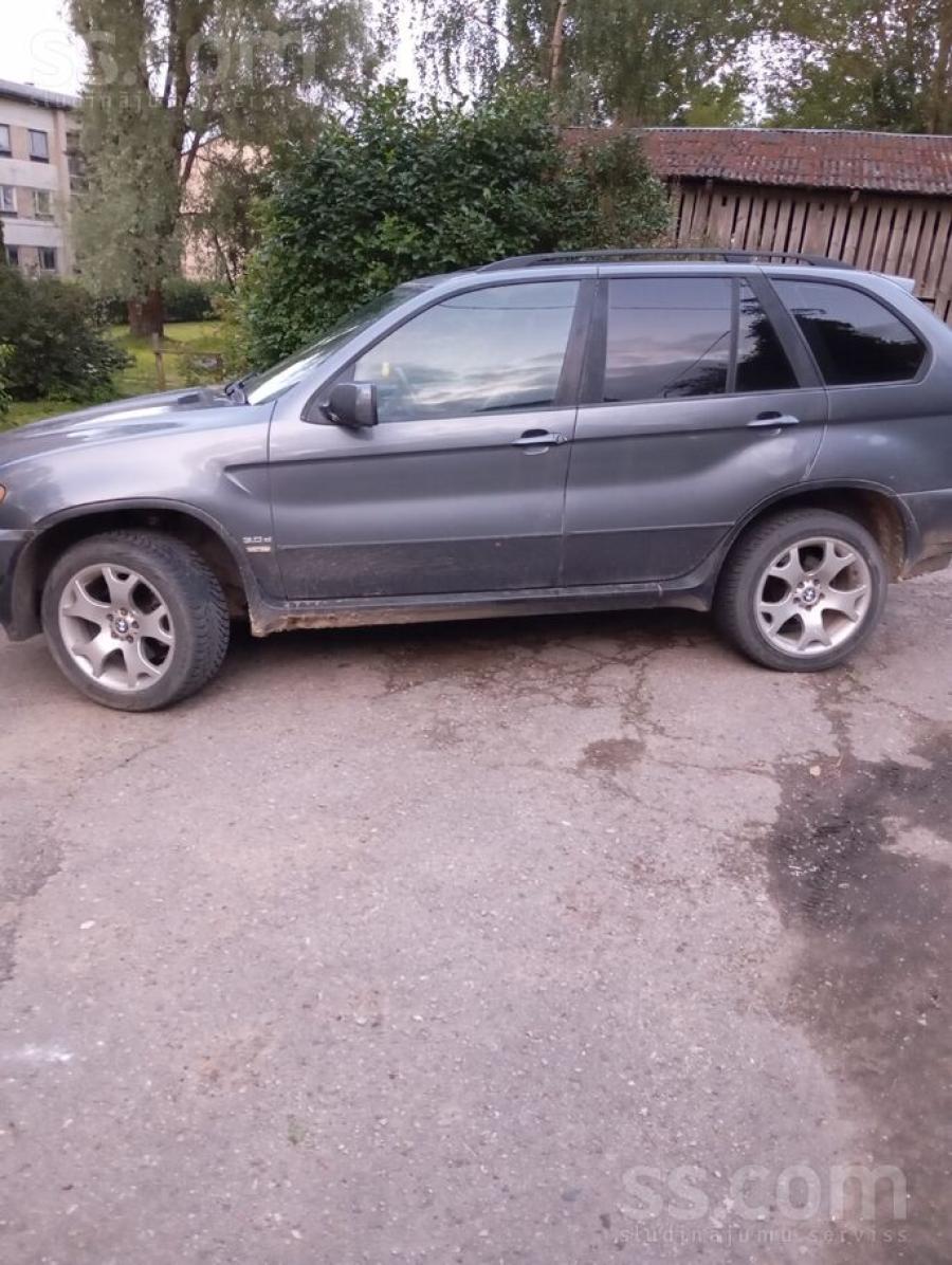 Grey BMW X5 2002 in Madona, with an engine capacity of 3.00 L and mileage of 358 thousand km for 1350 €, photo 3 on AUTOMOTO.COM.LV