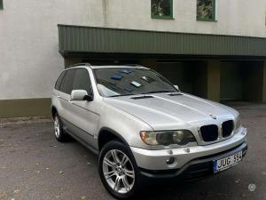 Pelēks BMW X5 2003 Viļņa, ar dzinēja tilpumu 3.00 L un nobraukumu 325 tūkst. km par 3000 €, foto 3 vietnē AUTOMOTO.COM.LV