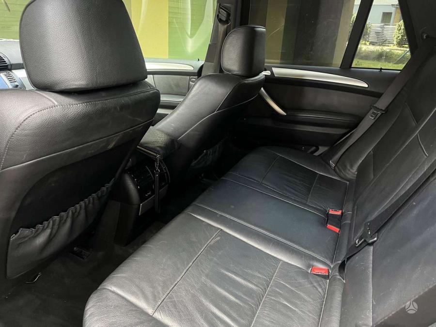 Pelēks BMW X5 2003 Viļņa, ar dzinēja tilpumu 3.00 L un nobraukumu 325 tūkst. km par 3000 €, foto 7 vietnē AUTOMOTO.COM.LV