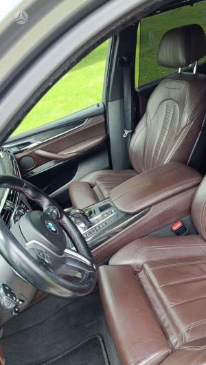 Серый БМВ Х5 2014 в Тельшяй, объемом двигателя 3.00 л и пробегом 240 тыс. км за 22000 €, фото 22 на AUTOMOTO.COM.LV