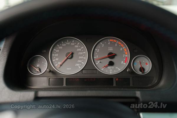 Pelēks BMW X5 2002 Tartu, ar dzinēja tilpumu 4.60 L un nobraukumu 214 tūkst. km par 9500 €, foto 11 vietnē AUTOMOTO.COM.LV
