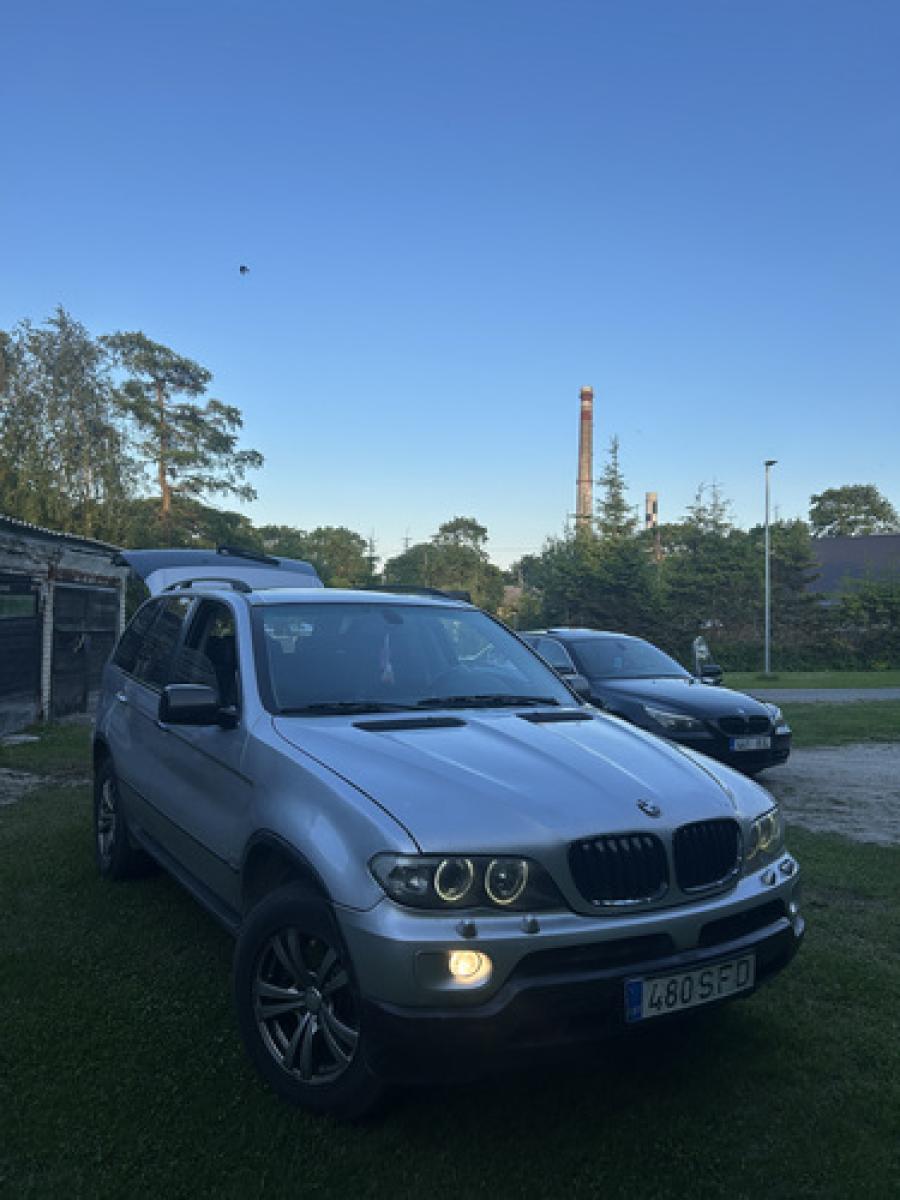 Grey BMW X5 2003 in Rakvere, with an engine capacity of 3.00 L and mileage of 415 thousand km for 3700 €, photo 1 on AUTOMOTO.COM.LV
