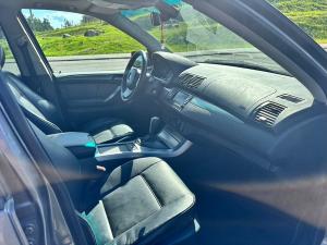Pelēks BMW X5 2004 Narva, ar dzinēja tilpumu 3.00 L un nobraukumu 336 tūkst. km par 3699 €, foto 7 vietnē AUTOMOTO.COM.LV