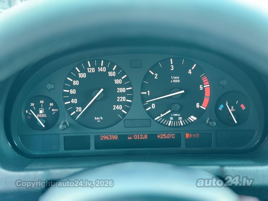 Pelēks BMW X5 2005 Tallina, ar dzinēja tilpumu 3.00 L un nobraukumu 296 tūkst. km par 7300 €, foto 13 vietnē AUTOMOTO.COM.LV