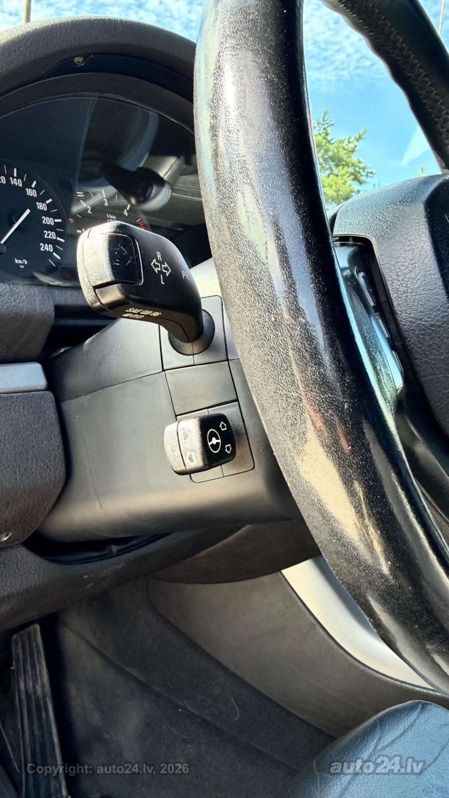 Grey BMW X5 2005 in Tallinn, with an engine capacity of 3.00 L and mileage of 360 thousand km for 7500 €, photo 12 on AUTOMOTO.COM.LV