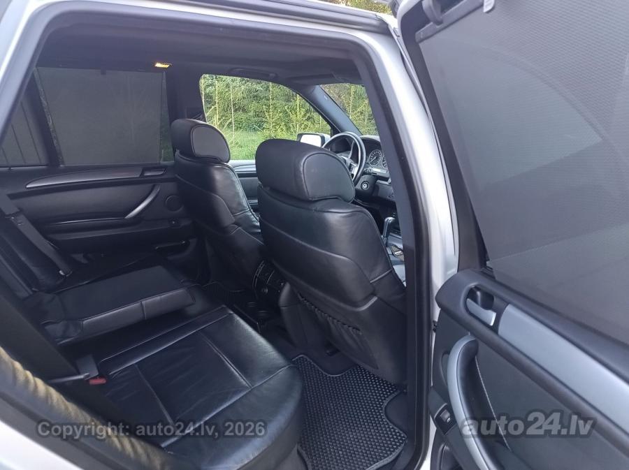 Pelēks BMW X5 2007 Pelva, ar dzinēja tilpumu 3.00 L un nobraukumu 330 tūkst. km par 8600 €, foto 9 vietnē AUTOMOTO.COM.LV