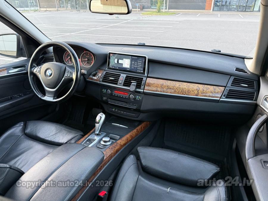 Grey BMW X5 2007 in Tartu, with an engine capacity of 3.00 L and mileage of 322 thousand km for 7800 €, photo 12 on AUTOMOTO.COM.LV