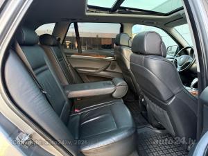 Grey BMW X5 2007 in Tartu, with an engine capacity of 3.00 L and mileage of 322 thousand km for 7800 €, photo 14 on AUTOMOTO.COM.LV